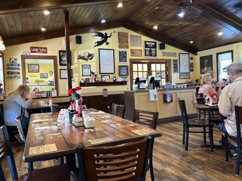 Discover Brown’s Country Kitchen: A Cozy Family-Owned Gem in PA