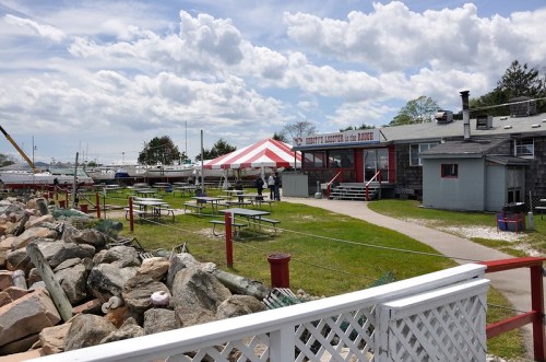 Discover Abbott's Lobster in the Rough in Noank, Connecticut