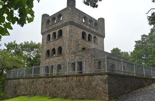 Discover the Sleeping Giant Tower Trail in Connecticut