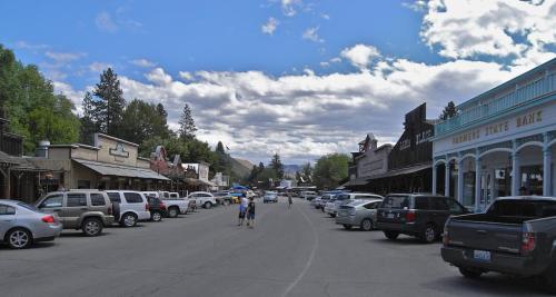 Take a Scenic Road Trip to 5 Charming Small Towns In Washington