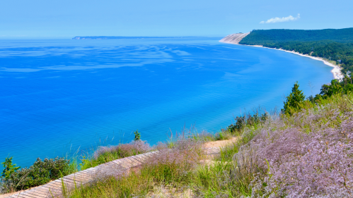 The 7 Best Places To Find Sea Glass On Michigan Beaches
