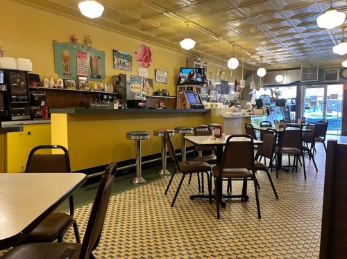 Try This Delicious Old-School Deli in Pittsburgh: Isaly's