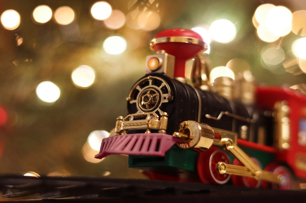 Polar Express Train Ride in Alabama: Heart Of Dixie Railroad Museum