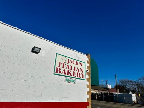 Discover Michigan’s Hidden Gem: An Authentic Italian Bakery You’ll Love!