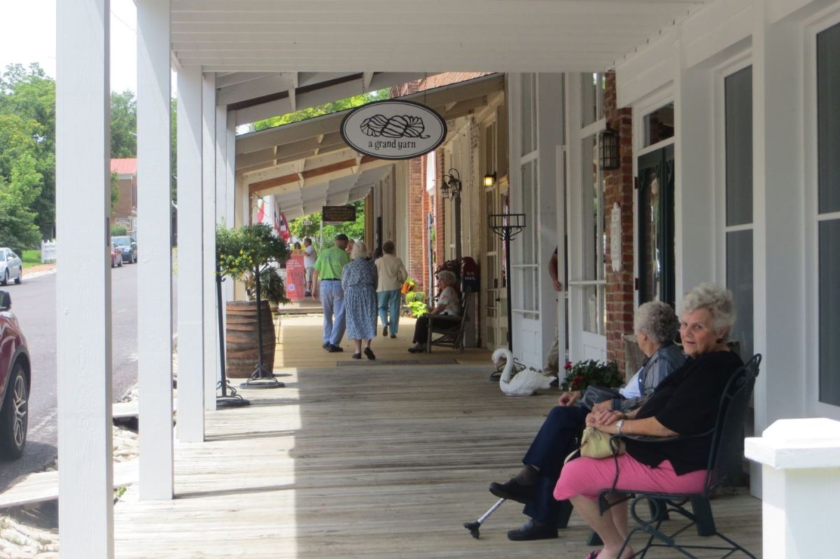 The Historic Village of Arrow Rock Is a Place Any Traveler in Missouri ...