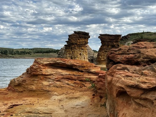 These 5 Idyllic Hiking Trails in Kansas Tend to Be Nice and Quiet, Always