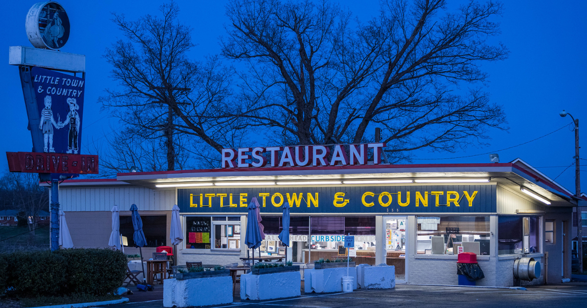 Enjoy a Cozy Meal at This Retro Diner in Kentucky