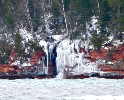 10 Beautiful Frozen Waterfalls to Visit This Winter in Wisconsin