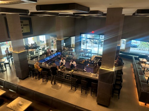 Hanny's: A Chic Bar That Was Once a Department Store in Phoenix