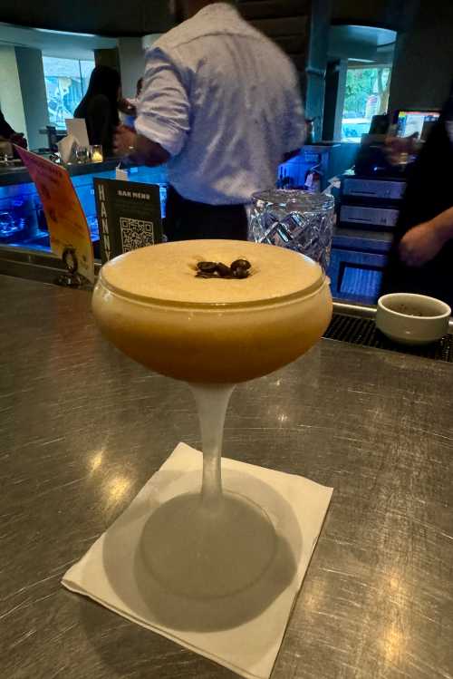 Hanny's: A Chic Bar That Was Once a Department Store in Phoenix