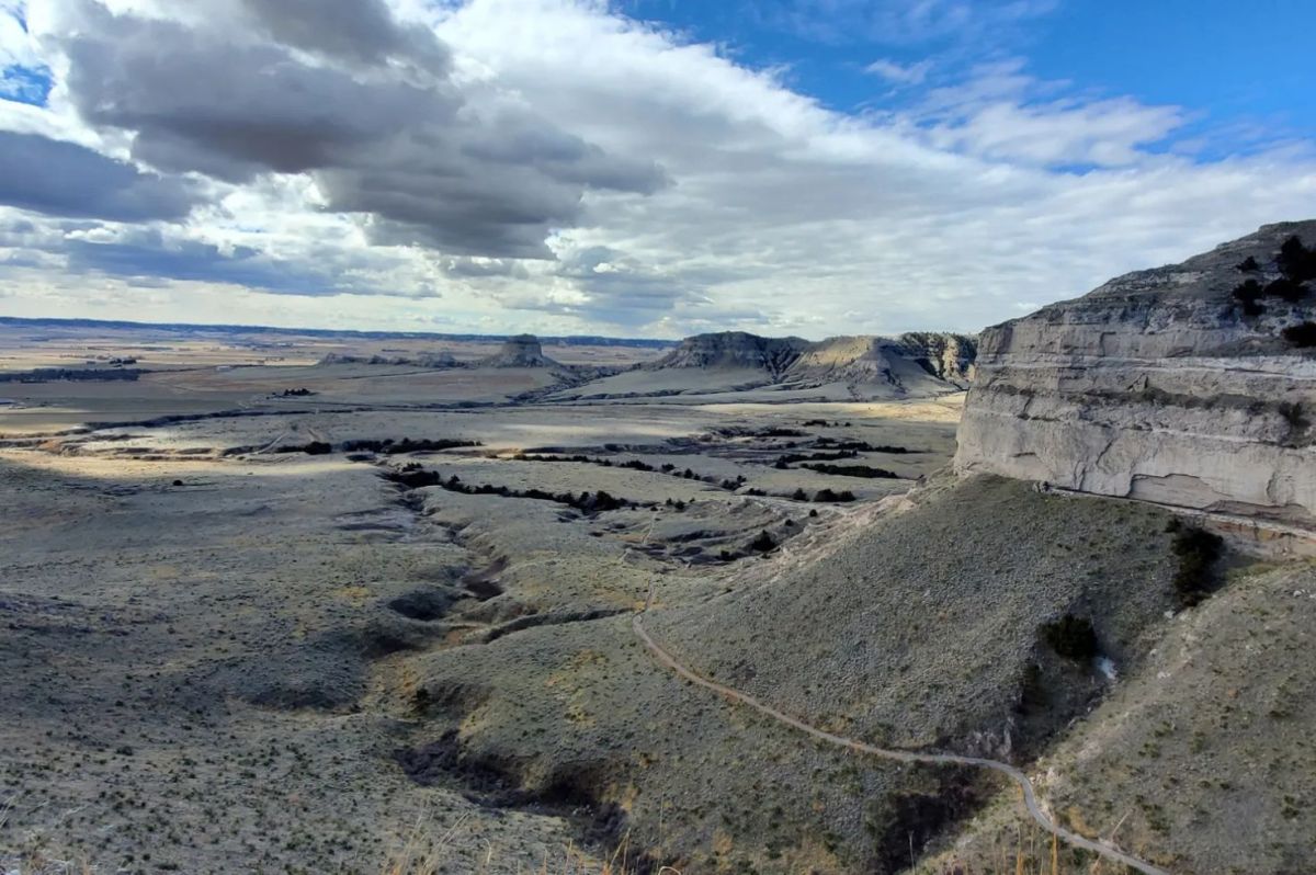 This Little Known Hiking Path in Scotts Bluff, Nebraska, is Our ...