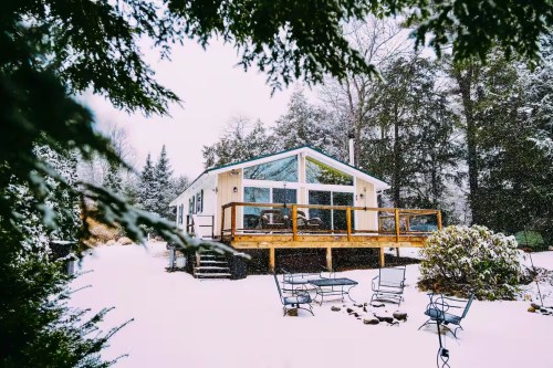 Scenic Lake and Ski Chalet: Cozy Barnstead, NH, Rental
