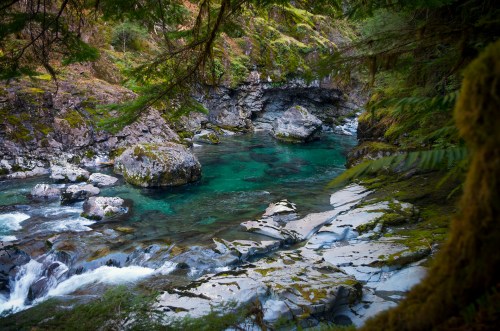 Enjoy A Perfect Winter Weekend In Detroit, Oregon With This 2-Day Itinerary