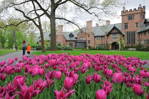 16 Unique Places for the Best Dates in Ohio