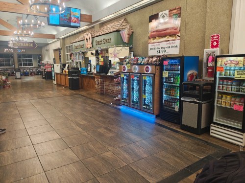 Shady Maple Farm Market: Best Amish Food In Pennsylvania