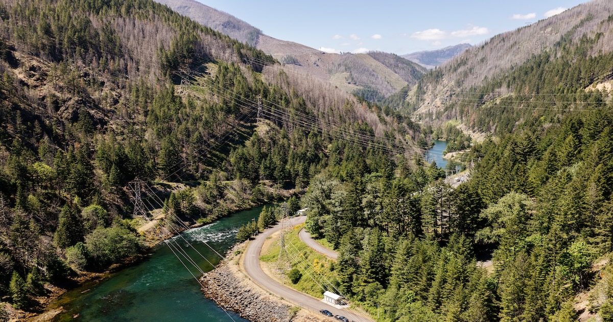 Enjoy A Perfect Winter Weekend In Detroit, Oregon With This 2-Day Itinerary