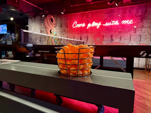 SPIN Boston: Ping-Pong Bar and Restaurant