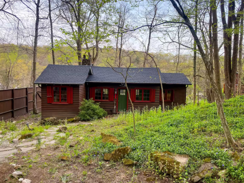 Best Cabins in New Jersey: 16 Cozy Rentals for Every Budget