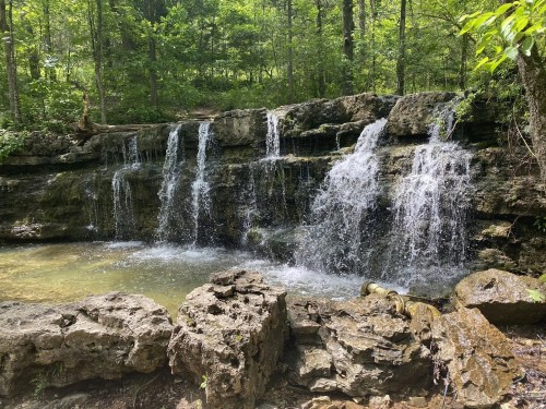 Check Out These Incredible Sites a Road Trip Through Missouri's Ozarks