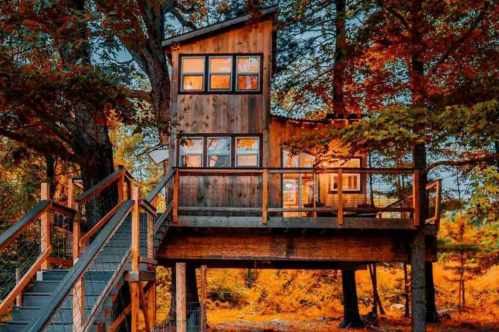 Here Are 10 Scenic Train Rides In Connecticut You Must Take