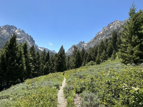 Redfish Lake Trail: The Most Romantic Hiking Trail in Idaho