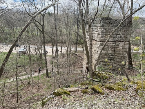 Lime Kiln Trail: Scenic Hike in Rockwoods Reservation, Missouri
