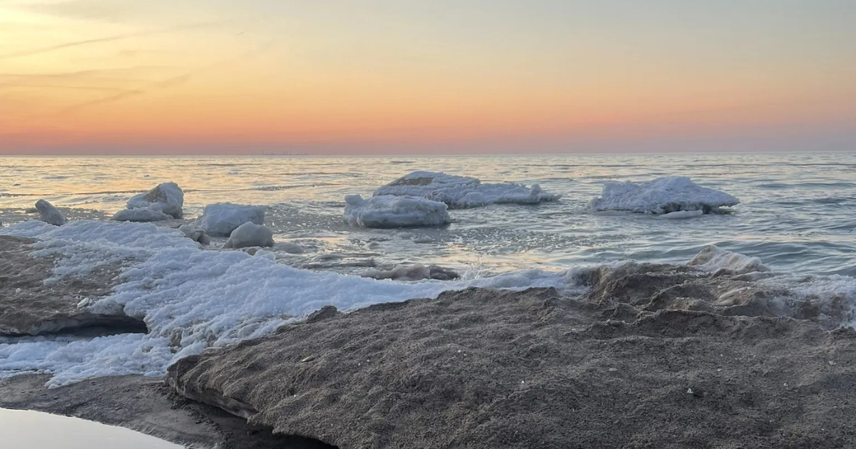 The Most Romantic Valentine’s Day Hike You’ll Find in Indiana