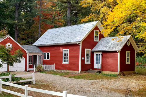 Here Are 10 Scenic Train Rides In Connecticut You Must Take