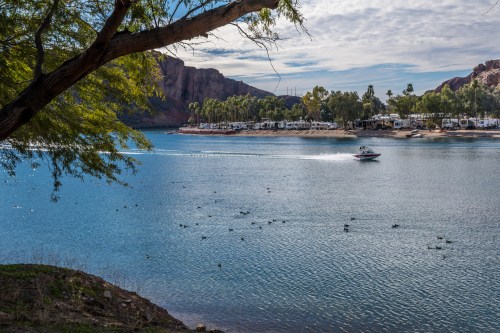 11 Gorgeous Rivers and Lakes in Arizona With Beaches
