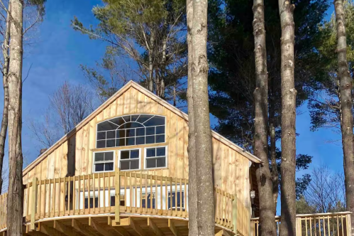 12 Haunted Attractions In Maine If You're About That Haunted Life