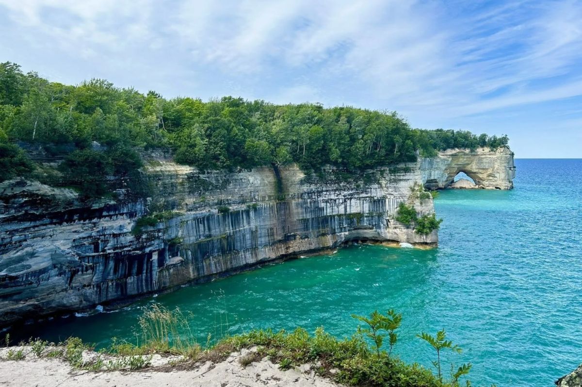 6 Hikes With the Best Sunset Views in Michigan