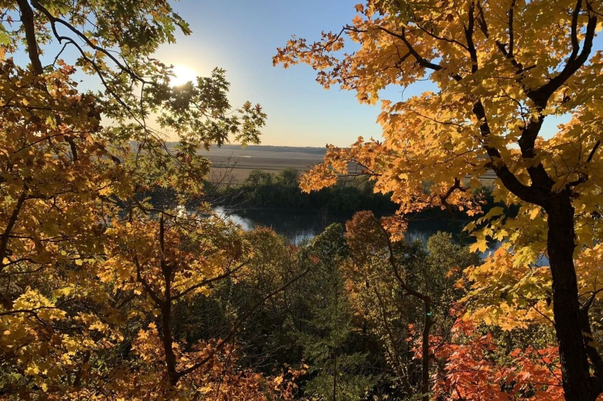 6 Hikes With the Best Sunset Views in Missouri