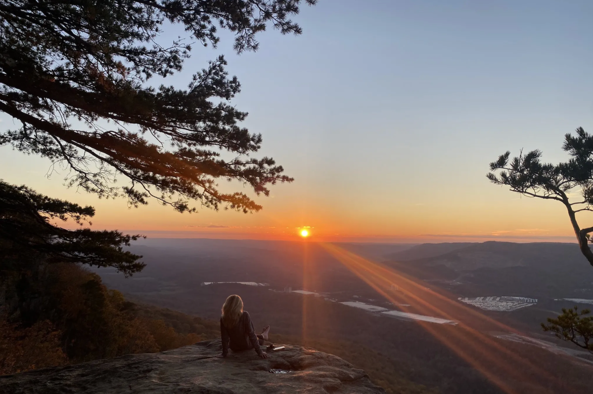 5 Hikes With the Best Sunset Views in Tennessee