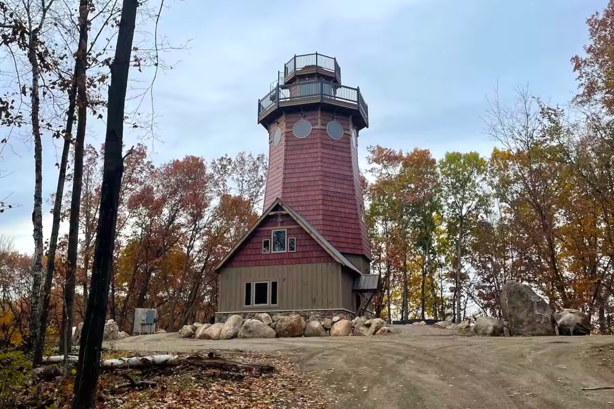 Stay in a Dreamy Lighthouse Airbnb in Minnesota, Near Burtrum
