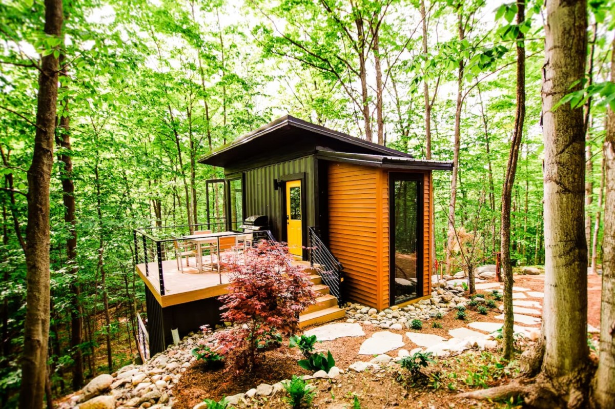 Escape to This Dreamy Airbnb Treehouse in Michigan