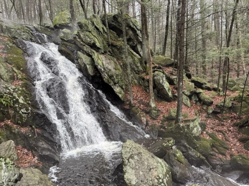 12 Best Waterfalls in Connecticut