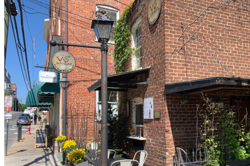 Half Way House Restaurant: A Historic Virginia Restaurant