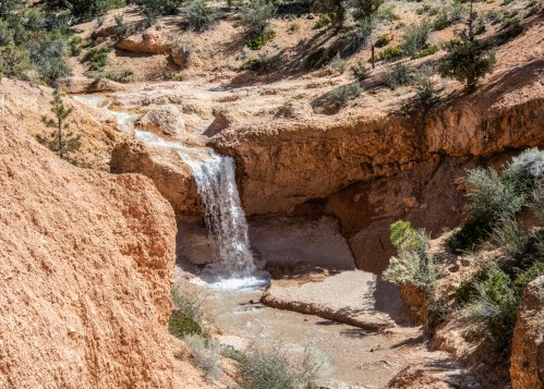 Tropic Ditch Falls in Utah: 40-Foot Waterfall in Bryce Canyon National Park