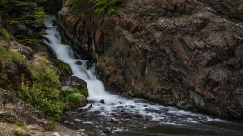 12 Best Waterfalls in Alaska