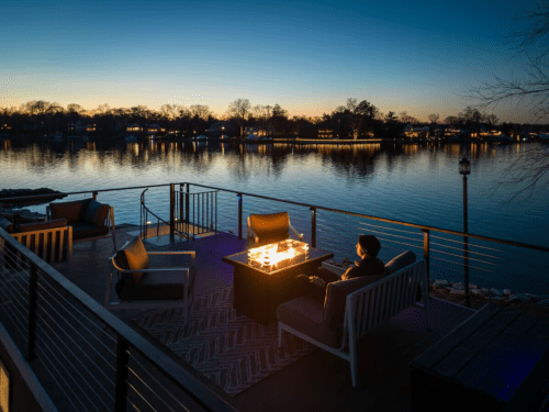 Floating Tiny Home in Maryland With Rooftop Stargazing