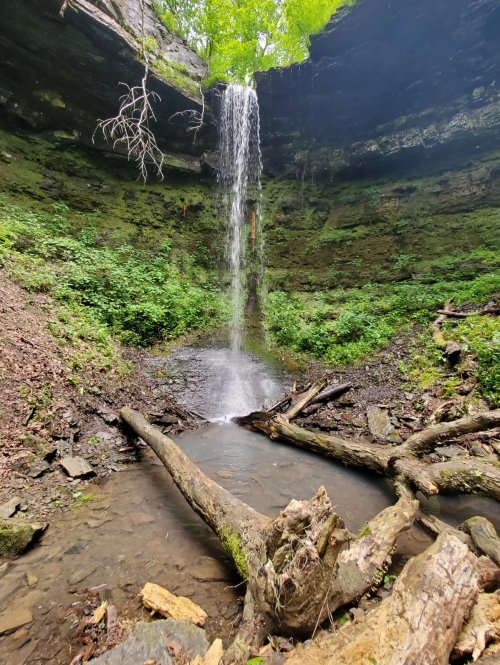 This Arkansas Waterfall Road Trip Takes You to 13 Waterfalls
