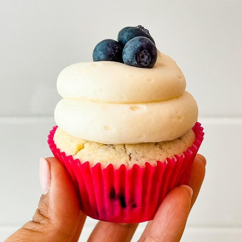 Best Cupcakes in Orlando Florida: The Naked Cupcake
