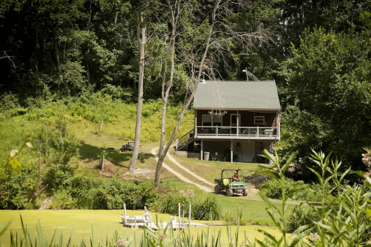 Unique Airbnbs in West Virginia: Cabin With a Fishing Pond