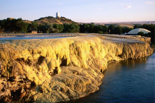 The Ames Brothers Pyramid In Wyoming Is An Unusual Landmark