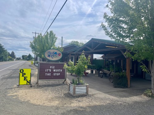 Blue Raeven Farm: A Locally Famous Farm Stand in Oregon's Willamette Valley
