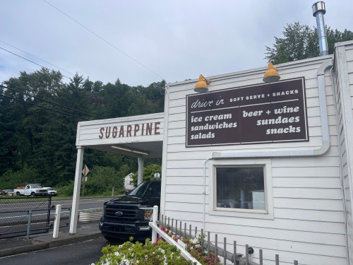 Sugarpine Drive-In: Soft Serve and Snacks in Oregon's Columbia River Gorge