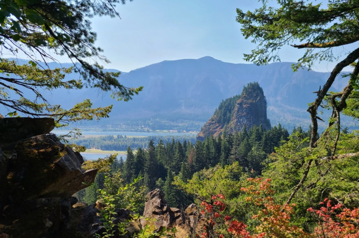 I Hiked The Historic Beacon Rock Trail in Washington, Here’s Why I ...