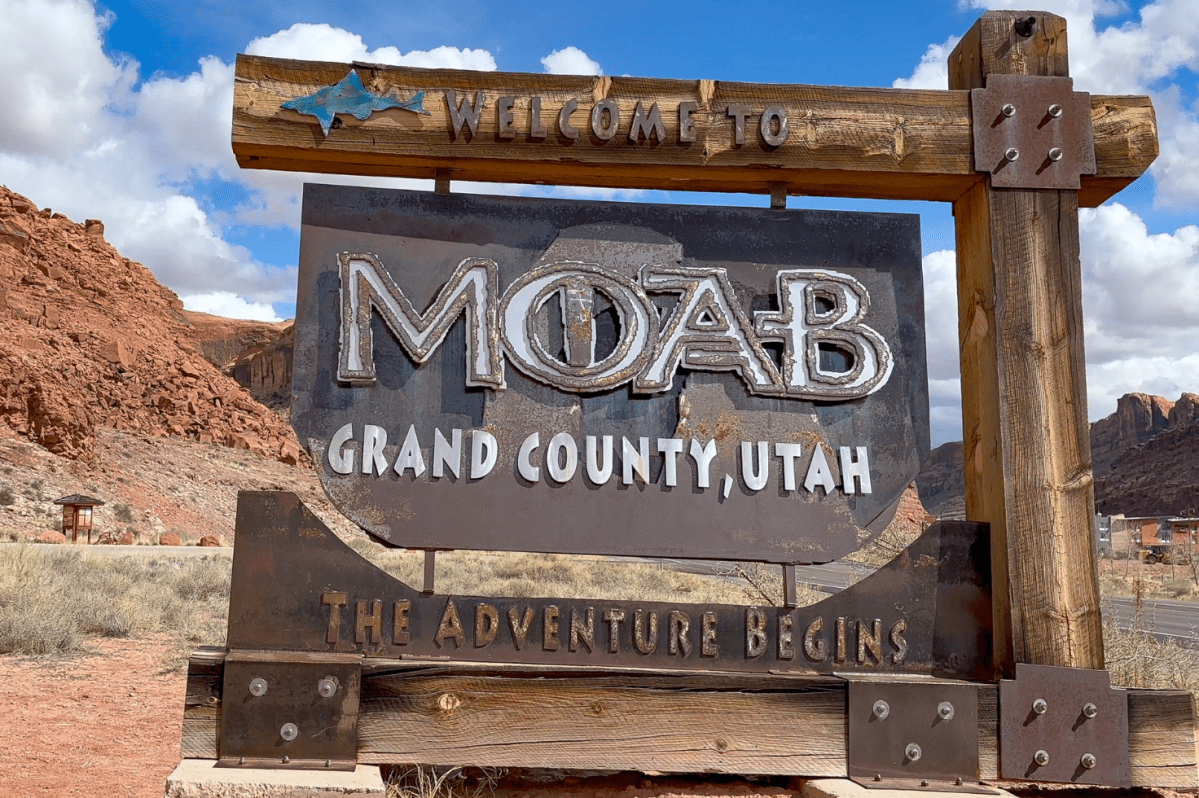 Gateway of Arches and Canyonlands National Parks: Moab, Utah