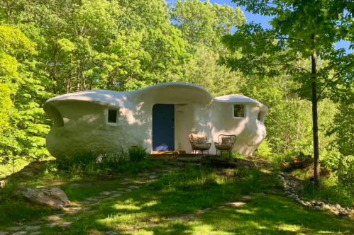 Eden Vermont Is A Small Town With Stunning Water Views