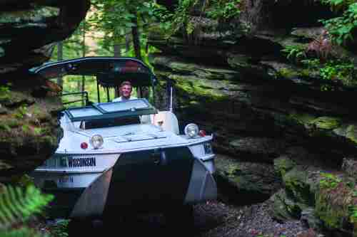 These Wisconsin Dells Boat Tours Are a Must-Do